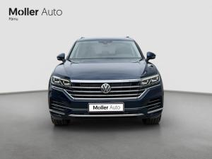 Zils Volkswagen Touareg 2018 Pērnava, ar dzinēja tilpumu 3.00 L un nobraukumu 117 tūkst. km par 37200 €, foto 4 vietnē AUTOMOTO.COM.LV