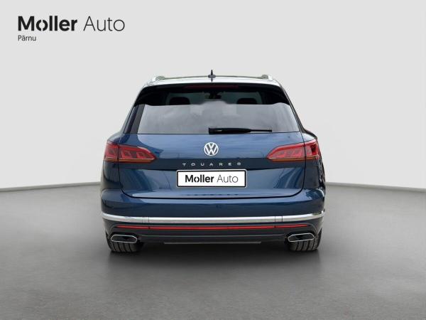 Zils Volkswagen Touareg 2018 Pērnava, ar dzinēja tilpumu 3.00 L un nobraukumu 117 tūkst. km par 37200 €, foto 4 vietnē AUTOMOTO.COM.LV