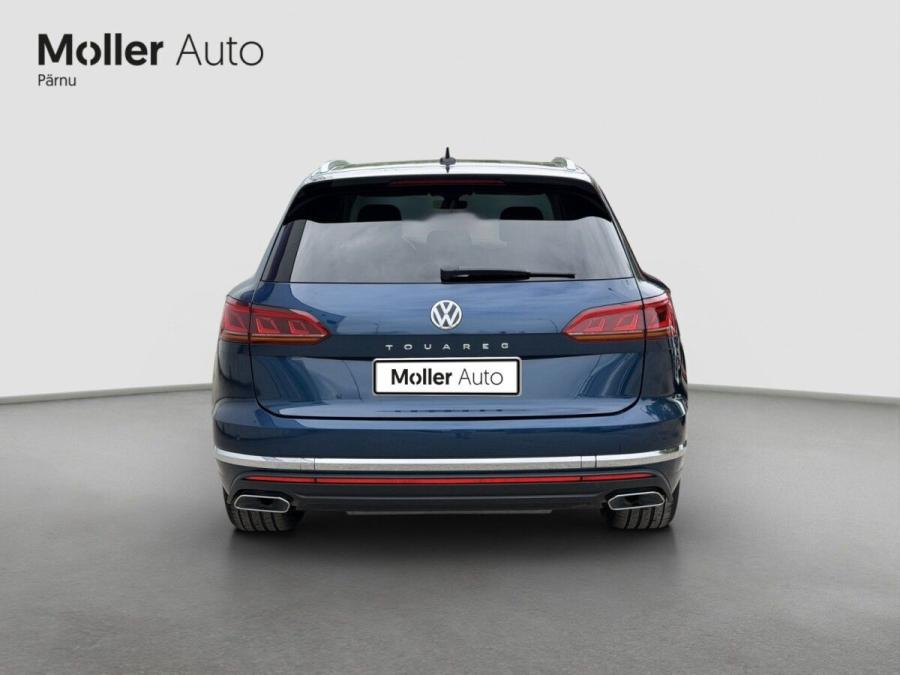 Zils Volkswagen Touareg 2018 Pērnava, ar dzinēja tilpumu 3.00 L un nobraukumu 117 tūkst. km par 37200 €, foto 5 vietnē AUTOMOTO.COM.LV