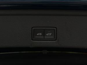 Zils Volkswagen Touareg 2018 Pērnava, ar dzinēja tilpumu 3.00 L un nobraukumu 117 tūkst. km par 37200 €, foto 26 vietnē AUTOMOTO.COM.LV