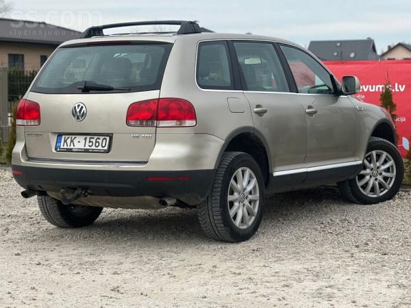 Brūns Volkswagen Touareg 2005 Jelgava, ar dzinēja tilpumu 3.00 L un nobraukumu 0 tūkst. km par 4100 €, foto 4 vietnē AUTOMOTO.COM.LV