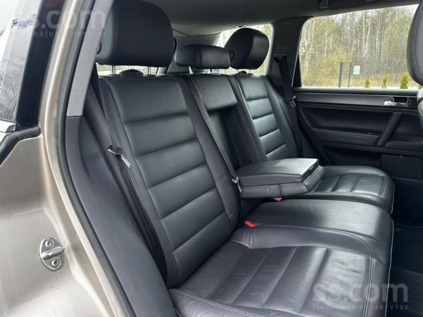 Brūns Volkswagen Touareg 2005 Jelgava, ar dzinēja tilpumu 3.00 L un nobraukumu 0 tūkst. km par 4100 €, foto 9 vietnē AUTOMOTO.COM.LV