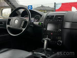 Brūns Volkswagen Touareg 2005 Jelgava, ar dzinēja tilpumu 3.00 L un nobraukumu 0 tūkst. km par 4100 €, foto 12 vietnē AUTOMOTO.COM.LV