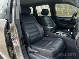 Brūns Volkswagen Touareg 2005 Jelgava, ar dzinēja tilpumu 3.00 L un nobraukumu 0 tūkst. km par 4100 €, foto 14 vietnē AUTOMOTO.COM.LV