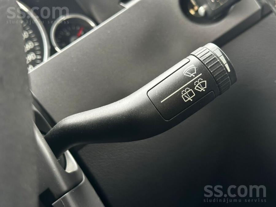 Brūns Volkswagen Touareg 2005 Jelgava, ar dzinēja tilpumu 3.00 L un nobraukumu 0 tūkst. km par 4100 €, foto 24 vietnē AUTOMOTO.COM.LV