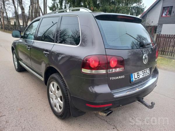 Brūns Volkswagen Touareg 2007 Rīga, ar dzinēja tilpumu 3.00 L un nobraukumu 249 tūkst. km par 4290 €, foto 4 vietnē AUTOMOTO.COM.LV