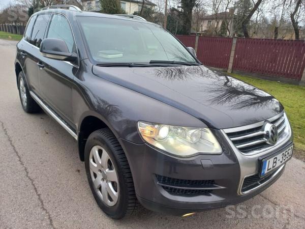 Brūns Volkswagen Touareg 2007 Rīga, ar dzinēja tilpumu 3.00 L un nobraukumu 249 tūkst. km par 4290 €, foto 7 vietnē AUTOMOTO.COM.LV