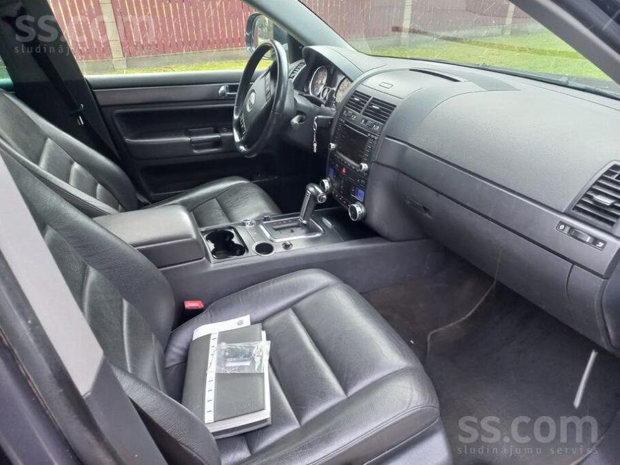 Brūns Volkswagen Touareg 2007 Rīga, ar dzinēja tilpumu 3.00 L un nobraukumu 249 tūkst. km par 4290 €, foto 10 vietnē AUTOMOTO.COM.LV