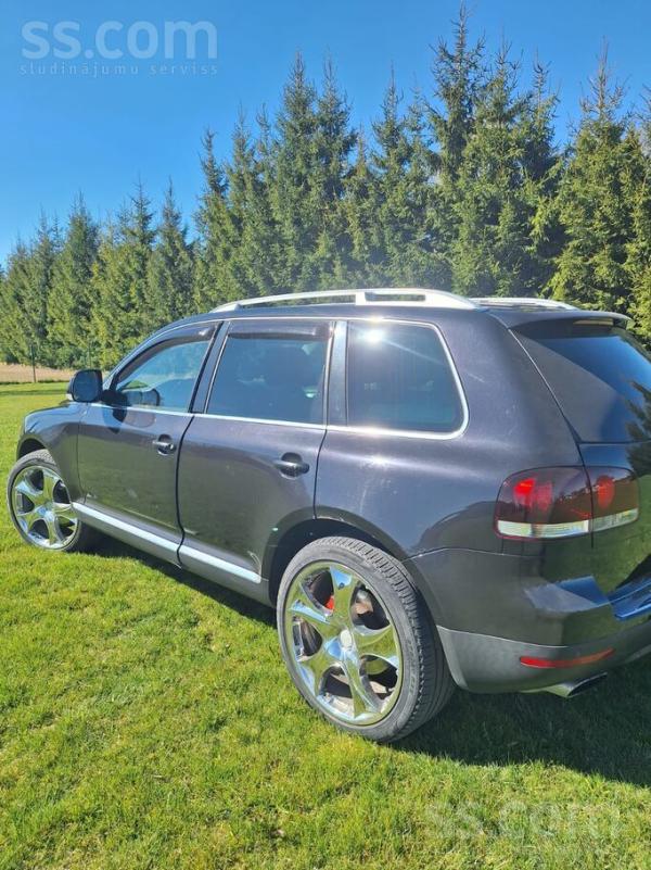 Volkswagen Touareg 2007 Valmiera vietnē Brūns Volkswagen Touareg 2007 Valmiera, ar dzinēja tilpumu 5.00 L un nobraukumu 400 tūkst. km par 3000 €, foto 7 vietnē AUTOMOTO.COM.LV