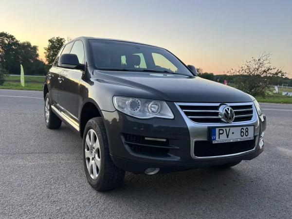 Brūns Volkswagen Touareg 2007 Grobiņa, ar dzinēja tilpumu 3.00 L un nobraukumu 292 tūkst. km par 5500 €, foto 2 vietnē AUTOMOTO.COM.LV