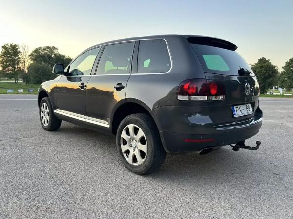 Brūns Volkswagen Touareg 2007 Grobiņa, ar dzinēja tilpumu 3.00 L un nobraukumu 292 tūkst. km par 5500 €, foto 4 vietnē AUTOMOTO.COM.LV