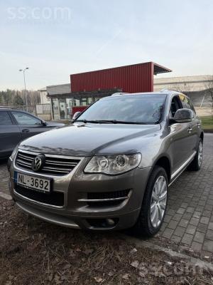 Brūns Volkswagen Touareg 2008 Rīga, ar dzinēja tilpumu 3.00 L un nobraukumu 314 tūkst. km par 4290 €, foto 1 vietnē AUTOMOTO.COM.LV