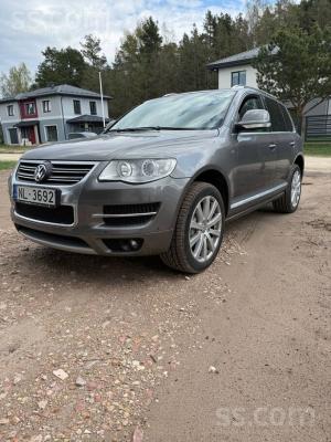 Brūns Volkswagen Touareg 2008 Rīga, ar dzinēja tilpumu 3.00 L un nobraukumu 314 tūkst. km par 4290 €, foto 3 vietnē AUTOMOTO.COM.LV