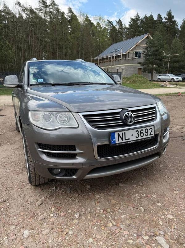 Brūns Volkswagen Touareg 2008 Rīga, ar dzinēja tilpumu 3.00 L un nobraukumu 314 tūkst. km par 4290 €, foto 4 vietnē AUTOMOTO.COM.LV
