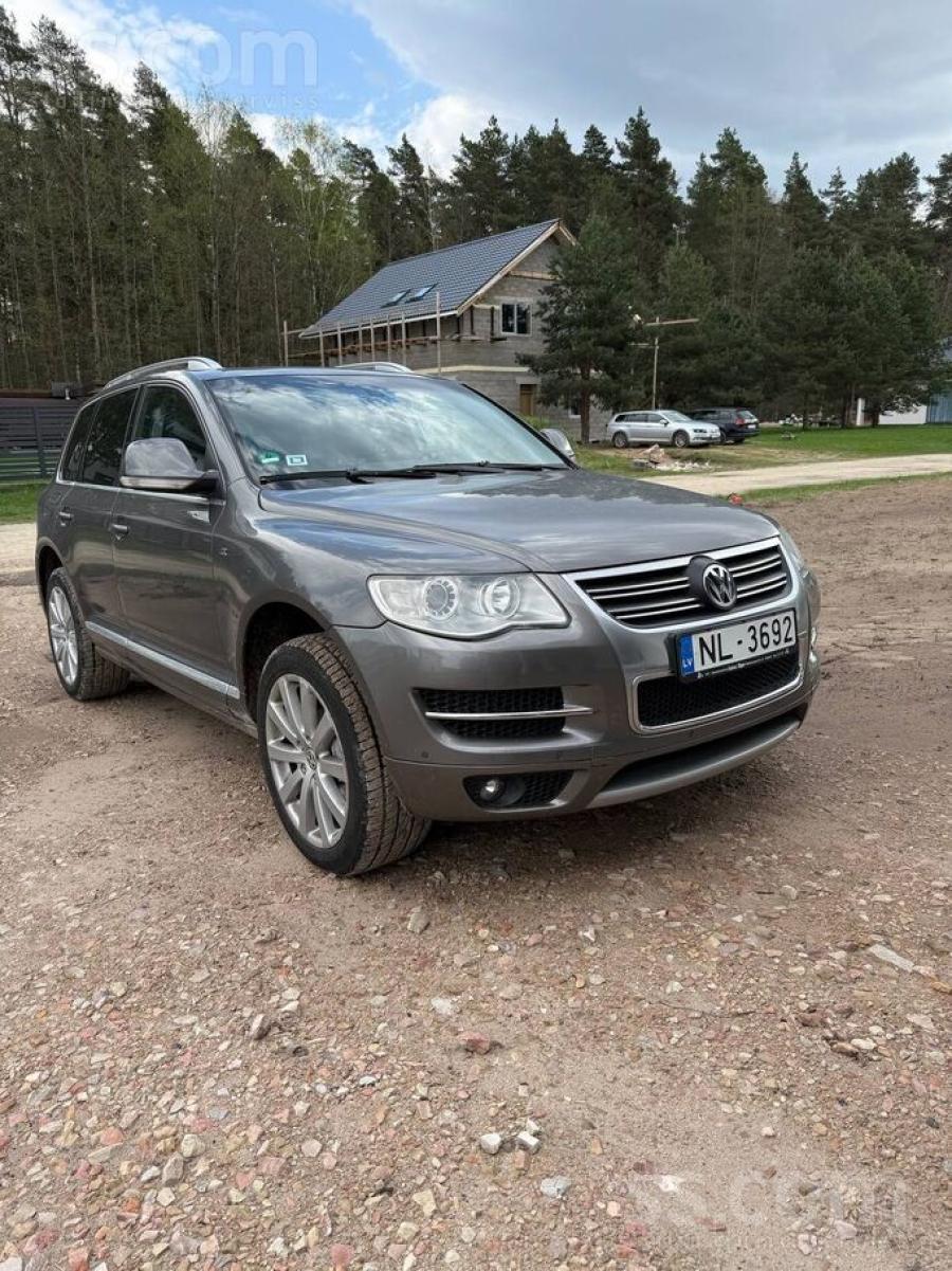 Brūns Volkswagen Touareg 2008 Rīga, ar dzinēja tilpumu 3.00 L un nobraukumu 314 tūkst. km par 4290 €, foto 5 vietnē AUTOMOTO.COM.LV