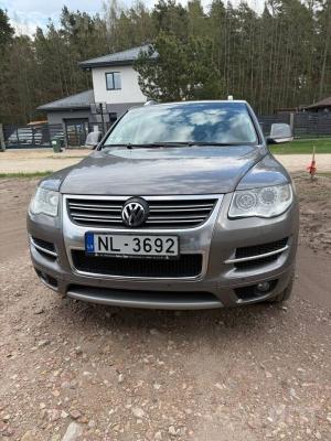 Brūns Volkswagen Touareg 2008 Rīga, ar dzinēja tilpumu 3.00 L un nobraukumu 314 tūkst. km par 4290 €, foto 7 vietnē AUTOMOTO.COM.LV