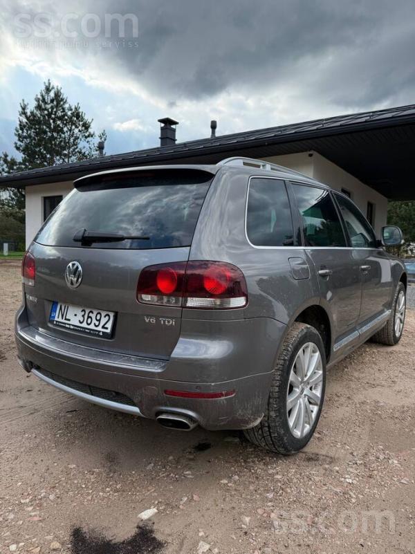 Brūns Volkswagen Touareg 2008 Rīga, ar dzinēja tilpumu 3.00 L un nobraukumu 314 tūkst. km par 4290 €, foto 10 vietnē AUTOMOTO.COM.LV
