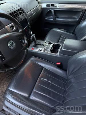 Brūns Volkswagen Touareg 2008 Rīga, ar dzinēja tilpumu 3.00 L un nobraukumu 314 tūkst. km par 4290 €, foto 11 vietnē AUTOMOTO.COM.LV