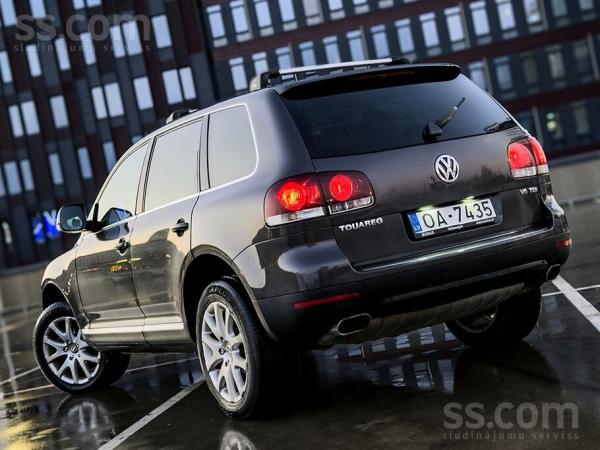 Brūns Volkswagen Touareg 2008 Rīga, ar dzinēja tilpumu 3.00 L un nobraukumu 397 tūkst. km par 3950 €, foto 3 vietnē AUTOMOTO.COM.LV