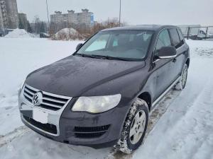 Brūns Volkswagen Touareg 2008 Kauņa, ar dzinēja tilpumu 3.00 L un nobraukumu 360 tūkst. km par 5200 €, foto  vietnē AUTOMOTO.COM.LV