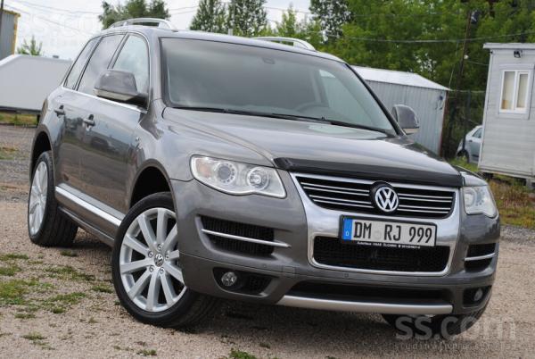 Brūns Volkswagen Touareg 2009 Rīga, ar dzinēja tilpumu 3.00 L un nobraukumu 231 tūkst. km par 7990 €, foto 4 vietnē AUTOMOTO.COM.LV