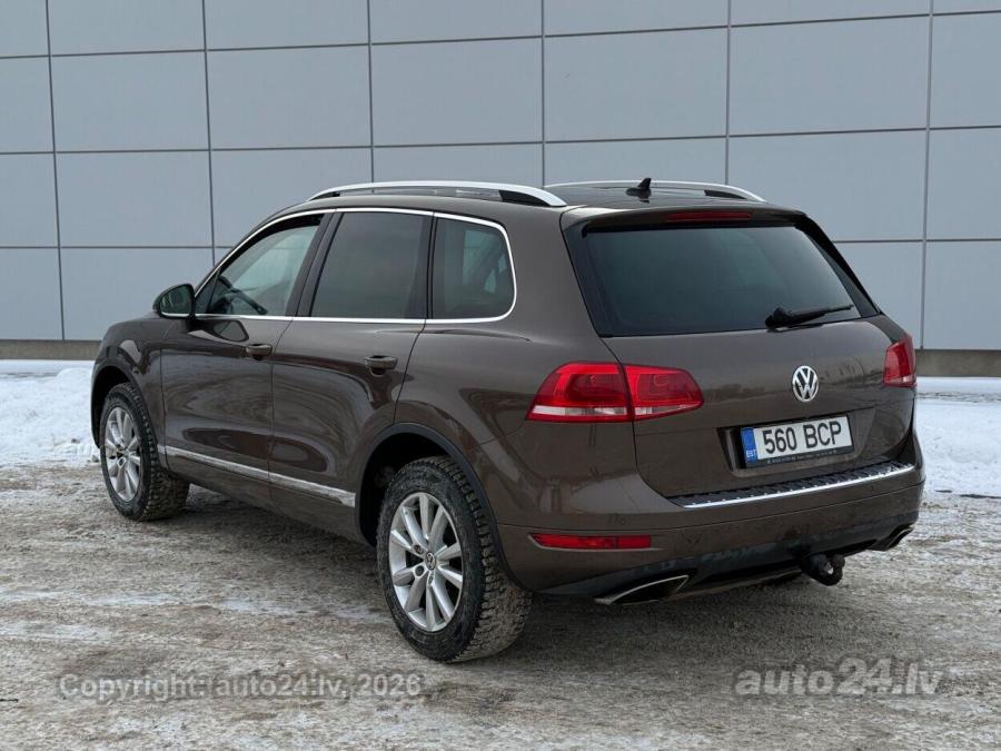 Brūns Volkswagen Touareg 2010 Tartu, ar dzinēja tilpumu 3.00 L un nobraukumu 239 tūkst. km par 9500 €, foto 4 vietnē AUTOMOTO.COM.LV