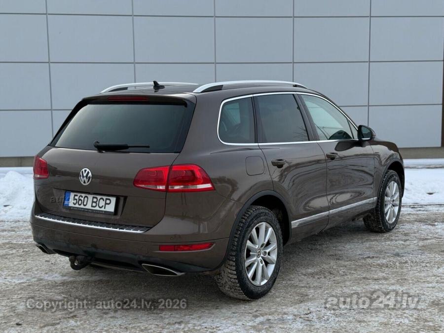 Brūns Volkswagen Touareg 2010 Tartu, ar dzinēja tilpumu 3.00 L un nobraukumu 239 tūkst. km par 9500 €, foto 6 vietnē AUTOMOTO.COM.LV