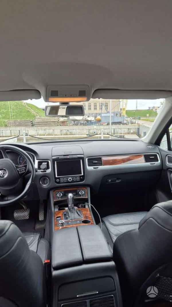 Brūns Volkswagen Touareg 2010 Klaipėda, ar dzinēja tilpumu 2.97 L un nobraukumu 311 tūkst. km par 7800 €, foto 3 vietnē AUTOMOTO.COM.LV