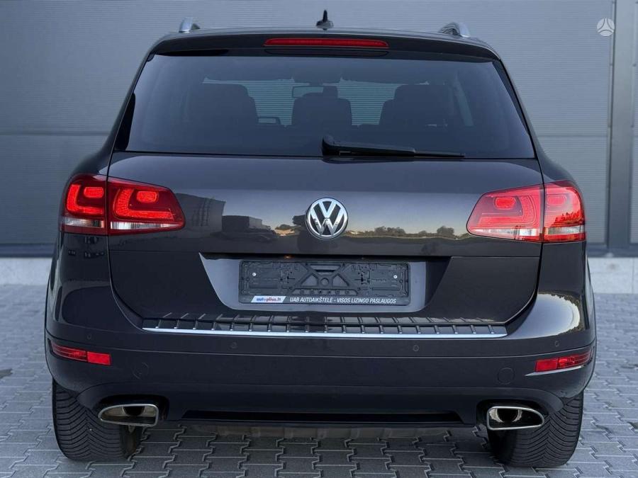 Brūns Volkswagen Touareg 2010 Šauļi, ar dzinēja tilpumu 2.97 L un nobraukumu 300 tūkst. km par 11650 €, foto 11 vietnē AUTOMOTO.COM.LV