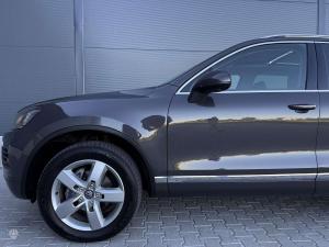 Brūns Volkswagen Touareg 2010 Šauļi, ar dzinēja tilpumu 2.97 L un nobraukumu 300 tūkst. km par 11650 €, foto 12 vietnē AUTOMOTO.COM.LV