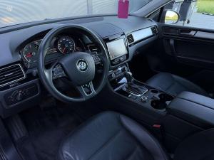Brūns Volkswagen Touareg 2010 Šauļi, ar dzinēja tilpumu 2.97 L un nobraukumu 300 tūkst. km par 11650 €, foto 16 vietnē AUTOMOTO.COM.LV