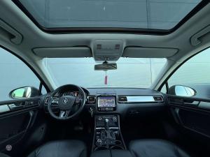 Brūns Volkswagen Touareg 2010 Šauļi, ar dzinēja tilpumu 2.97 L un nobraukumu 300 tūkst. km par 11650 €, foto 21 vietnē AUTOMOTO.COM.LV
