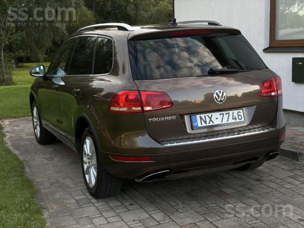 Volkswagen Touareg 2010 Jelgava vietnē Brūns Volkswagen Touareg 2010 Jelgava, ar dzinēja tilpumu 3.00 L un nobraukumu 298 tūkst. km par 9500 €, foto 4 vietnē AUTOMOTO.COM.LV