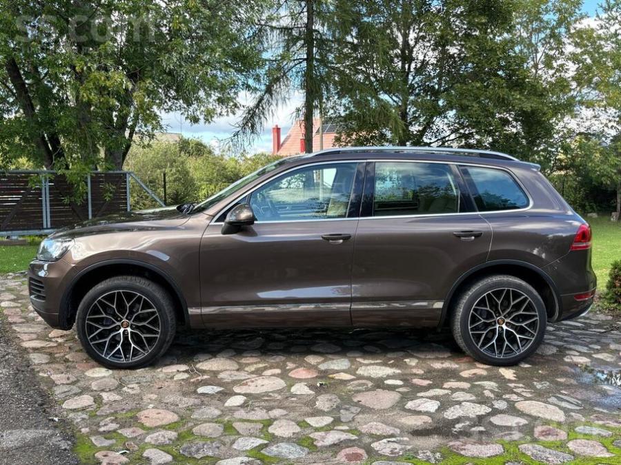 Brūns Volkswagen Touareg 2010 Saldus, ar dzinēja tilpumu 3.00 L un nobraukumu 255 tūkst. km par 9650 €, foto 7 vietnē AUTOMOTO.COM.LV