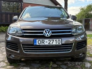 Brūns Volkswagen Touareg 2010 Saldus, ar dzinēja tilpumu 3.00 L un nobraukumu 255 tūkst. km par 9650 €, foto 9 vietnē AUTOMOTO.COM.LV