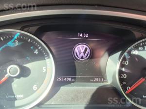 Brūns Volkswagen Touareg 2010 Saldus, ar dzinēja tilpumu 3.00 L un nobraukumu 255 tūkst. km par 9650 €, foto 18 vietnē AUTOMOTO.COM.LV