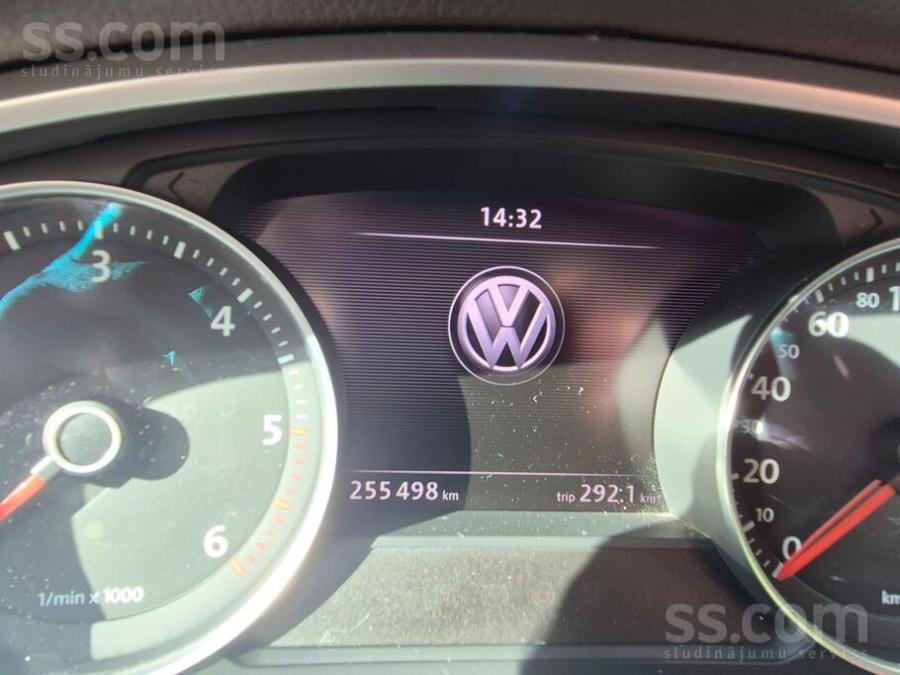 Brūns Volkswagen Touareg 2010 Saldus, ar dzinēja tilpumu 3.00 L un nobraukumu 255 tūkst. km par 9650 €, foto 18 vietnē AUTOMOTO.COM.LV