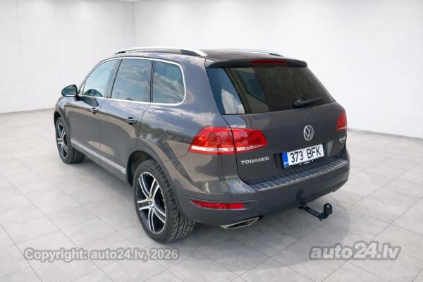 Brūns Volkswagen Touareg 2011 Tartu, ar dzinēja tilpumu 3.00 L un nobraukumu 97 tūkst. km par 18380 €, foto 2 vietnē AUTOMOTO.COM.LV