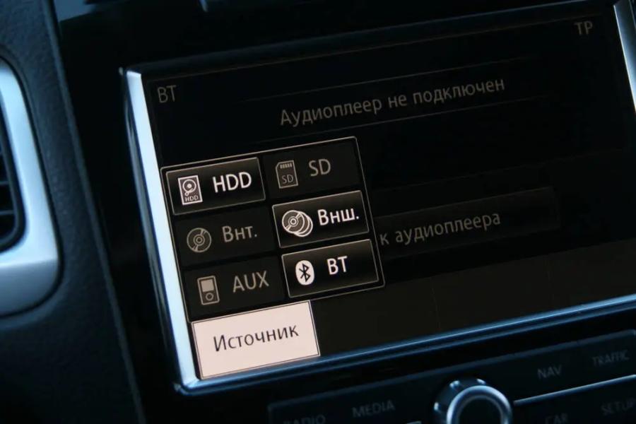 Brūns Volkswagen Touareg 2011 Rīga, ar dzinēja tilpumu 3.00 L un nobraukumu 276 tūkst. km par 10990 €, foto 24 vietnē AUTOMOTO.COM.LV