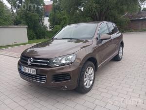 Brūns Volkswagen Touareg 2011 Valmiera, ar dzinēja tilpumu 3.00 L un nobraukumu 334 tūkst. km par 9750 €, foto  vietnē AUTOMOTO.COM.LV