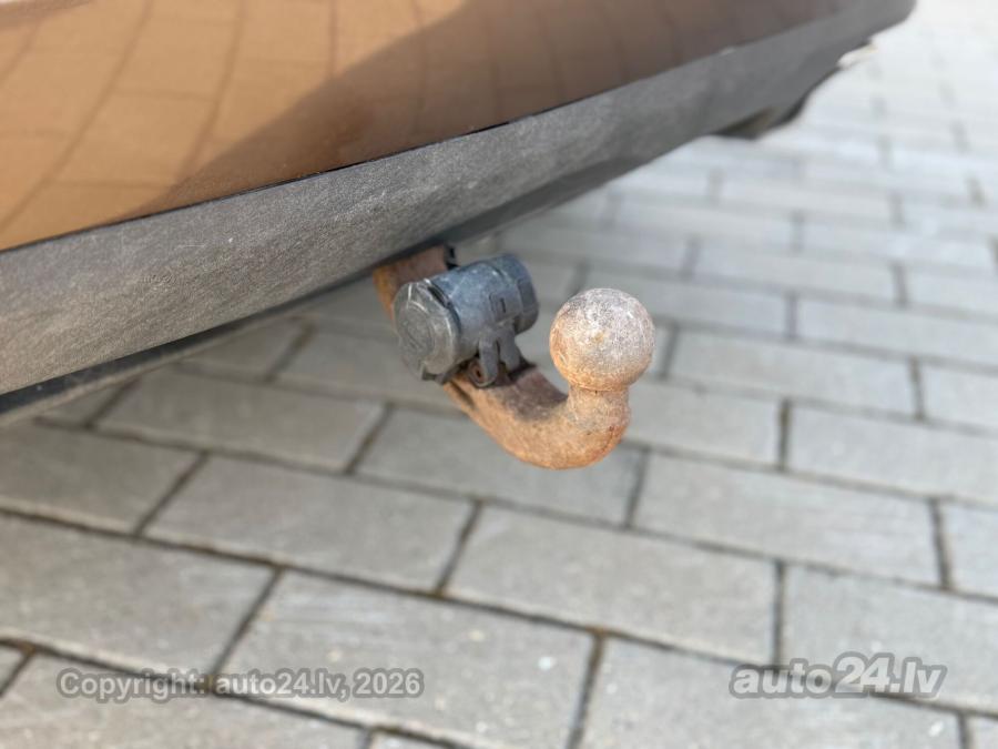 Brūns Volkswagen Touareg 2011 Tartu, ar dzinēja tilpumu 3.00 L un nobraukumu 356 tūkst. km par 11000 €, foto 8 vietnē AUTOMOTO.COM.LV