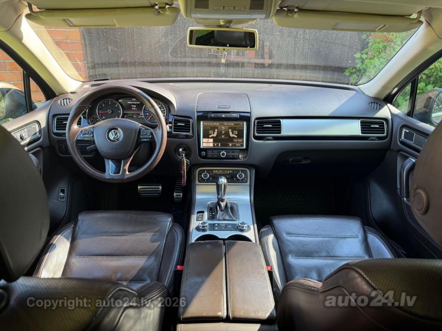 Brūns Volkswagen Touareg 2011 Tartu, ar dzinēja tilpumu 3.00 L un nobraukumu 356 tūkst. km par 11000 €, foto 9 vietnē AUTOMOTO.COM.LV