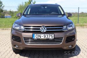 Brūns Volkswagen Touareg 2011 Rīga, ar dzinēja tilpumu 3.00 L un nobraukumu 282 tūkst. km par 9250 €, foto 4 vietnē AUTOMOTO.COM.LV