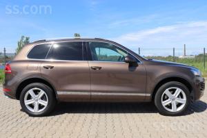 Brūns Volkswagen Touareg 2011 Rīga, ar dzinēja tilpumu 3.00 L un nobraukumu 282 tūkst. km par 9250 €, foto 7 vietnē AUTOMOTO.COM.LV