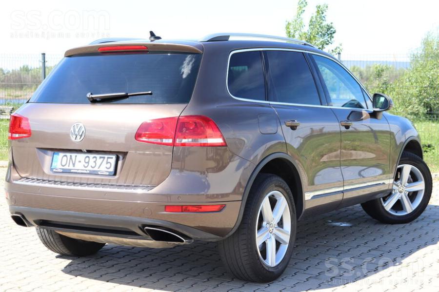 Brūns Volkswagen Touareg 2011 Rīga, ar dzinēja tilpumu 3.00 L un nobraukumu 282 tūkst. km par 9250 €, foto 8 vietnē AUTOMOTO.COM.LV