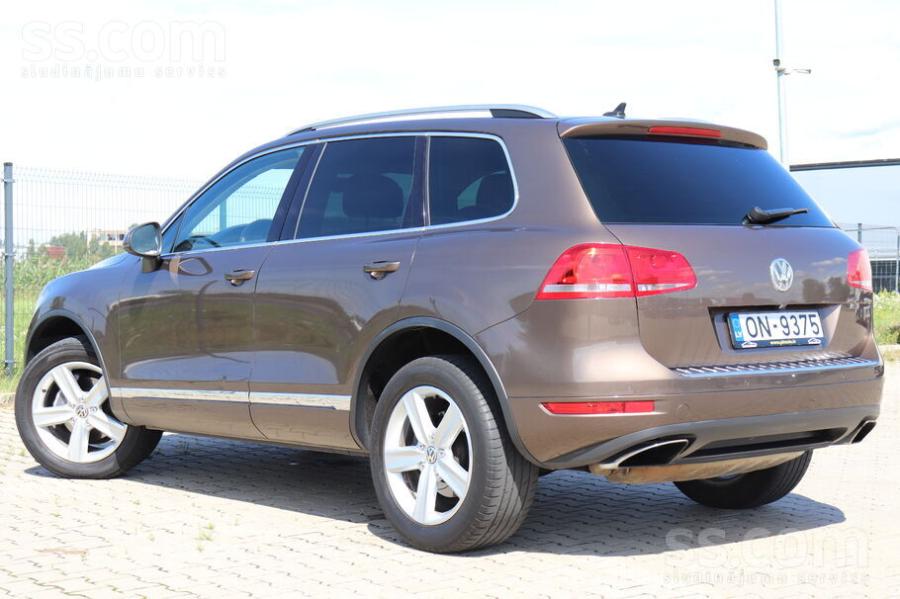 Brūns Volkswagen Touareg 2011 Rīga, ar dzinēja tilpumu 3.00 L un nobraukumu 282 tūkst. km par 9250 €, foto 11 vietnē AUTOMOTO.COM.LV
