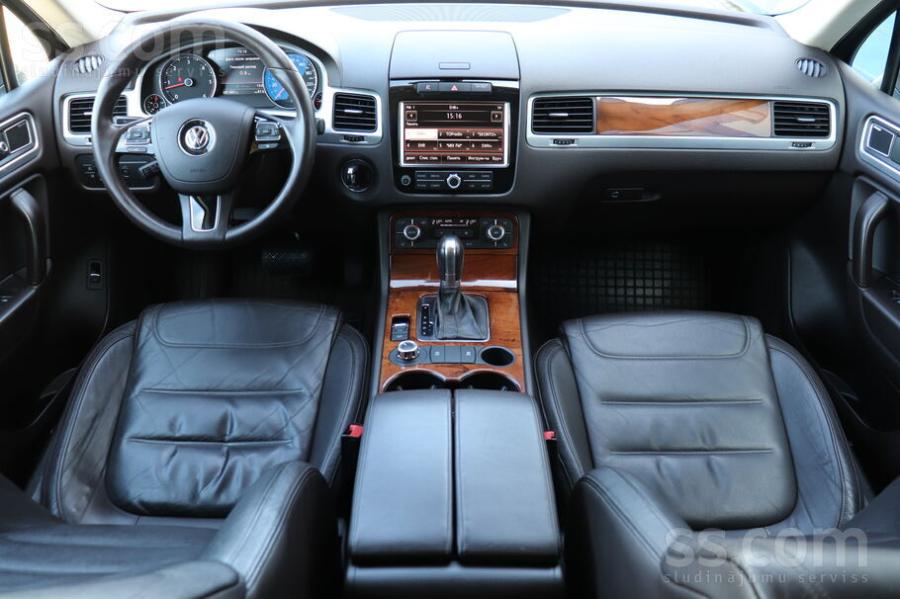 Brūns Volkswagen Touareg 2011 Rīga, ar dzinēja tilpumu 3.00 L un nobraukumu 282 tūkst. km par 9250 €, foto 21 vietnē AUTOMOTO.COM.LV