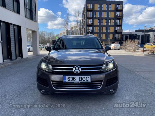 Brūns Volkswagen Touareg 2012 Tartu, ar dzinēja tilpumu 3.00 L un nobraukumu 220 tūkst. km par 10990 €, foto 7 vietnē AUTOMOTO.COM.LV