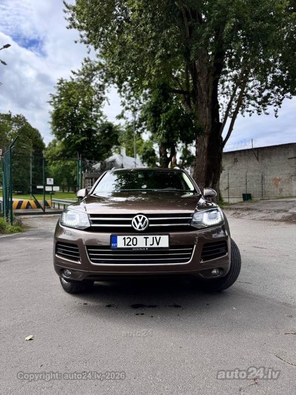 Brūns Volkswagen Touareg 2012 Tallina, ar dzinēja tilpumu 3.00 L un nobraukumu 225 tūkst. km par 13900 €, foto 5 vietnē AUTOMOTO.COM.LV