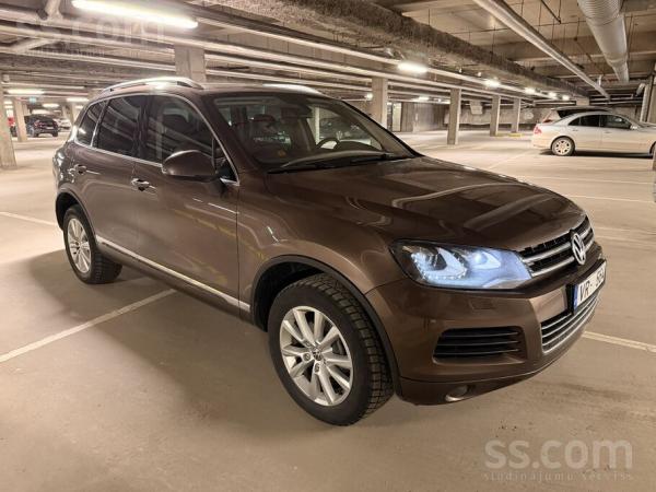Brūns Volkswagen Touareg 2012 Valmiera, ar dzinēja tilpumu 3.00 L un nobraukumu 367 tūkst. km par 8700 €, foto 7 vietnē AUTOMOTO.COM.LV